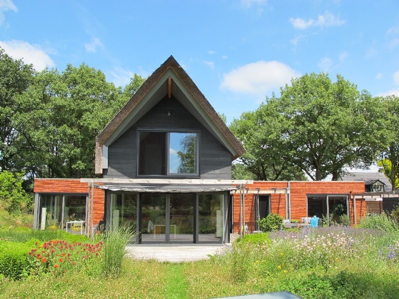 ARCHES architecten BNA | Duurzame houtskeletbouw villa - architectenweb.nl