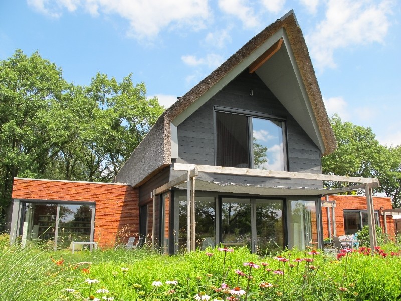 ARCHES architecten BNA | Duurzame houtskeletbouw villa - architectenweb.nl