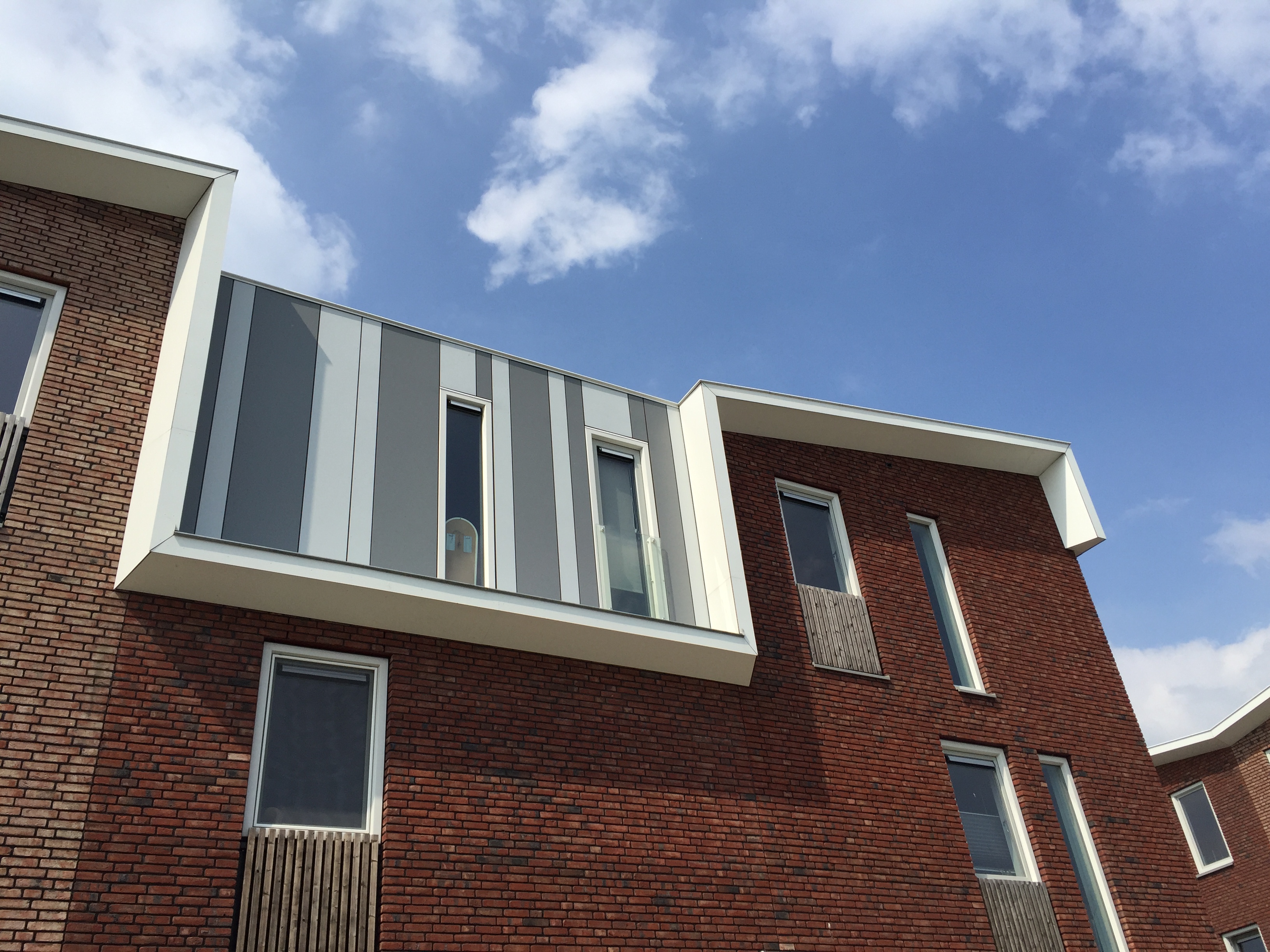 Rockpanel | Rockpanel Uni: Steengoede esthetiek rondom het dak ...